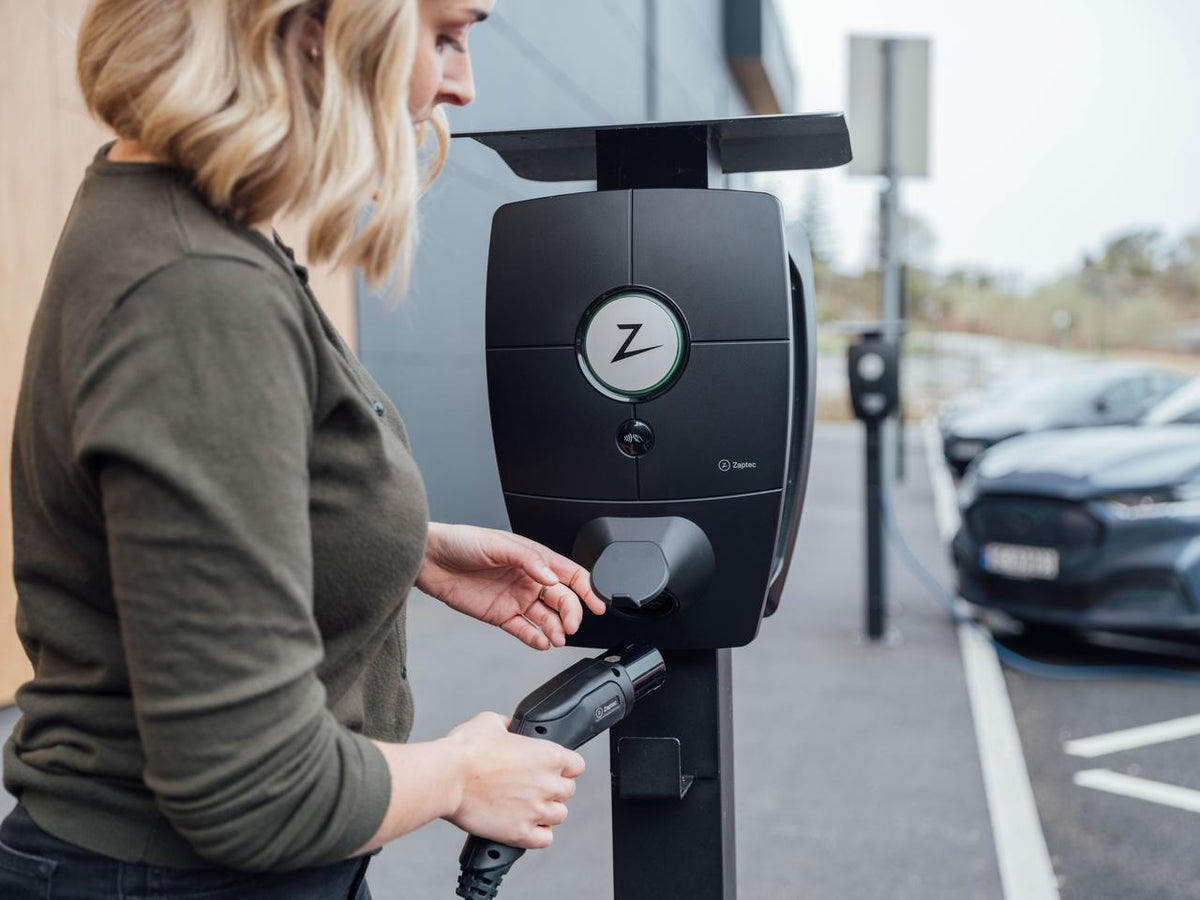 Zaptec Pro latausasema – EV Lataus Oy